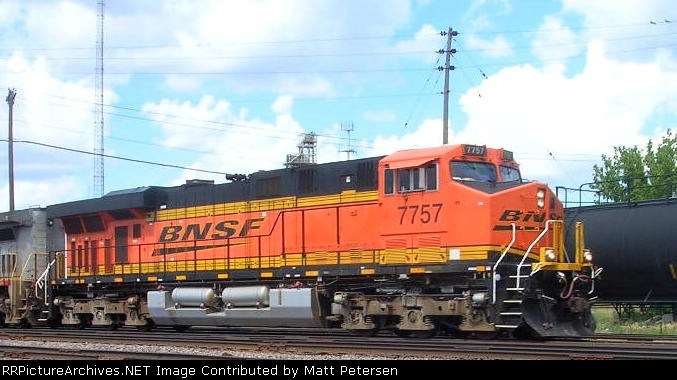 BNSF 7757